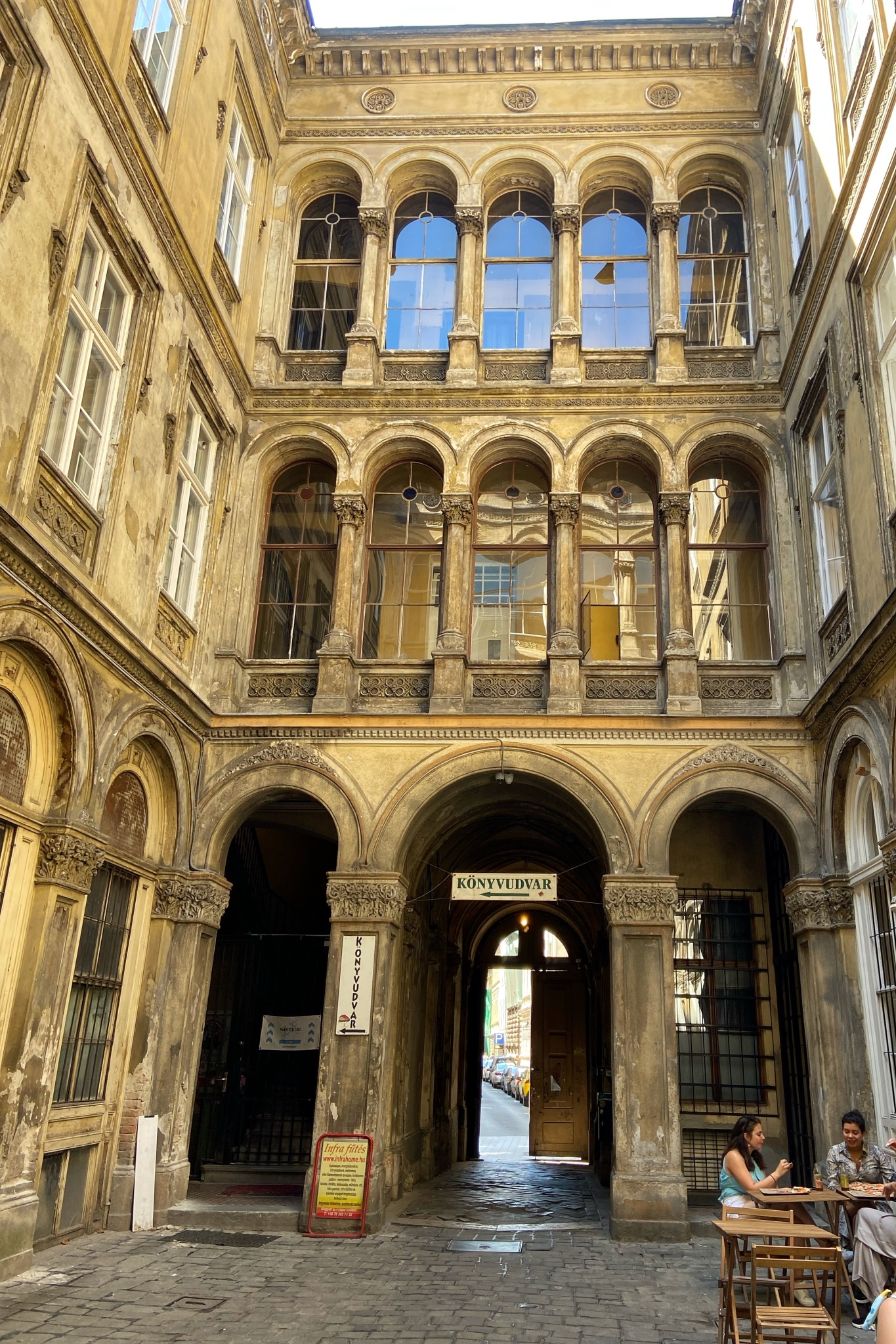 Leteszteltük a város legjobb pizzáit - TOP 13 +1 pizzázó Budapesten